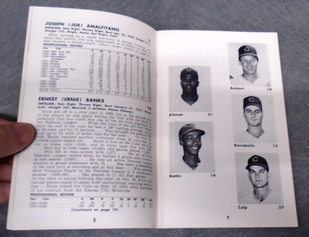 1967 CHICAGO CUBS MLB BASEBALL OFFICIAL MEDIA GUIDE ROSTER BOOK RARE ...