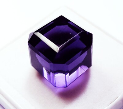 Loose Gemstone Violet Topaz Cube 42.65 Ct Certified With Free Gift | eBay