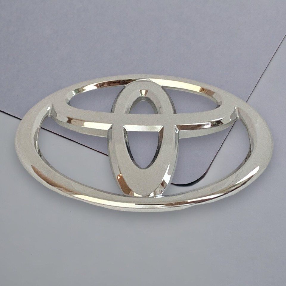 Toyota Grill Emblem Chrome Logo Badge for Corolla Camry Matrix | eBay