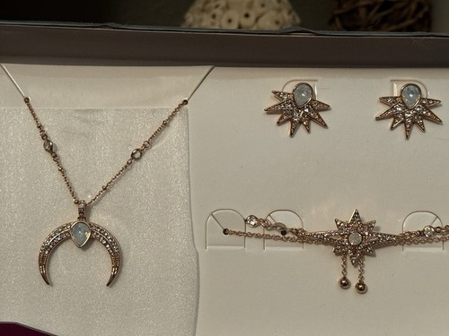 Bomb Party Glam Box | eBay