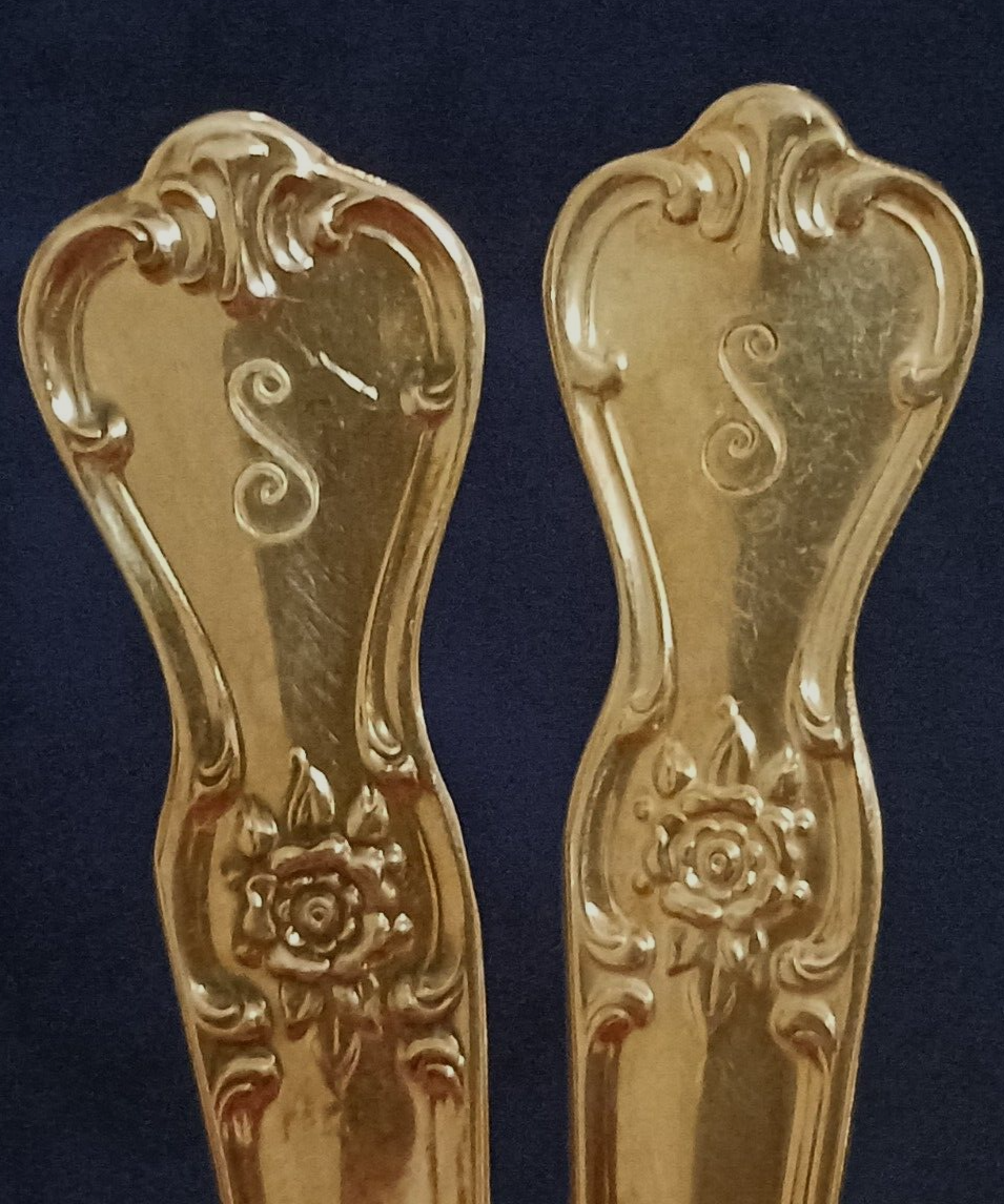 2 VINTAGE OLD COMPANY SILVERPLATE "S" MONOGRAMMED SPOONS | eBay