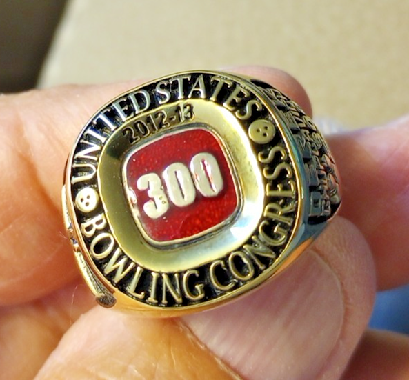 VINTAGE 2012-2013 BOWLING 300 GAME RING GOLD SILADIUM KEEPSAKE SIZE 12 ...