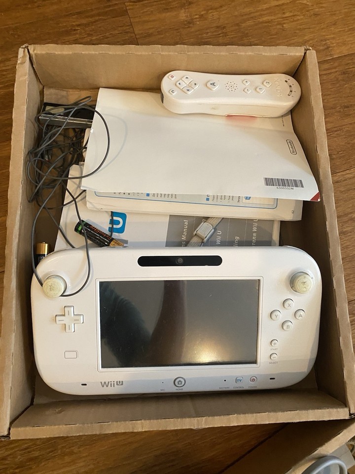 Wii U Console Motion Sensor Bar Two Controllers | eBay UK