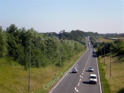 Photo 6x4 Looking south along the A164 road Cottingham/TA0432 This view ...