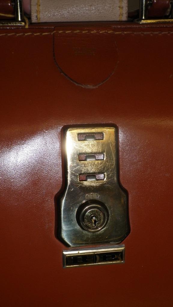 Vintage Tan Cowhide Leather Briefcase With Secure Lock & Key By Cheney ...