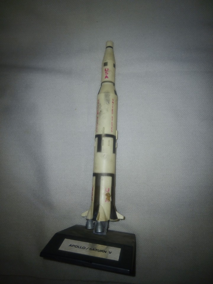 Vintage Apollo/Saturn V Rocket Model Alabama Space And Rocket Center ...
