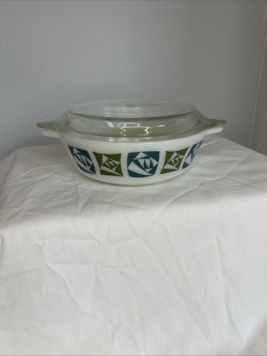 Vintage JAJ Pyrex UK Checkers pattern Small casserole dish With Lid | eBay