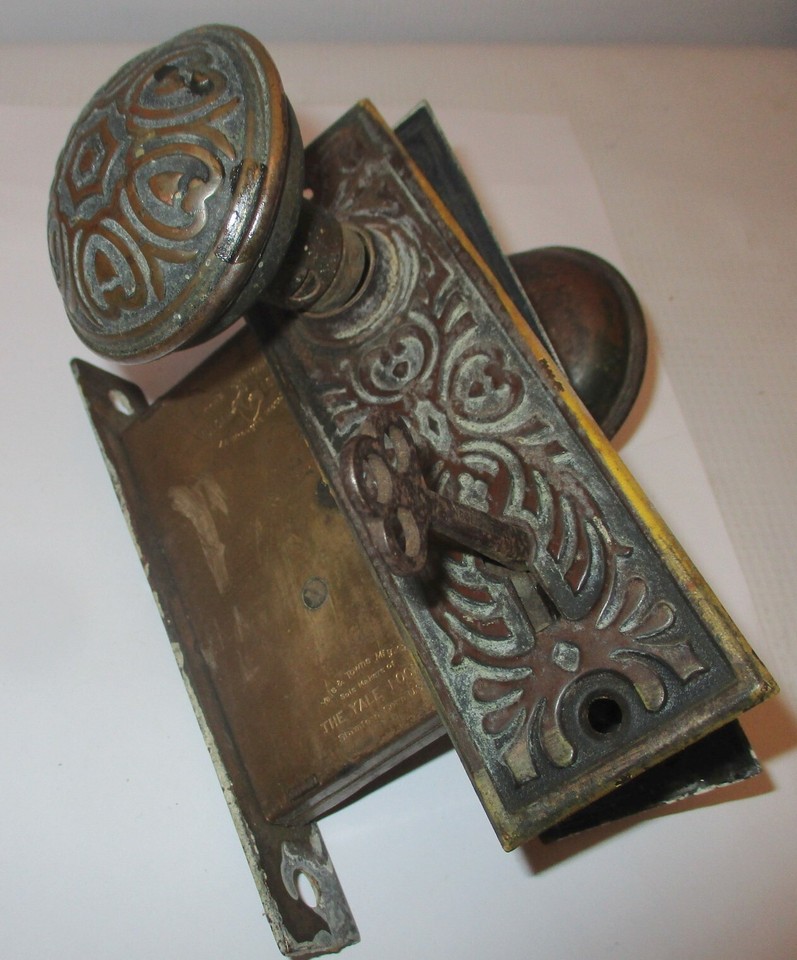 Antique YALE MORTISE JUNIOR VULCAN LOCKS PR DOORKNOBS PLATES Skeleton ...