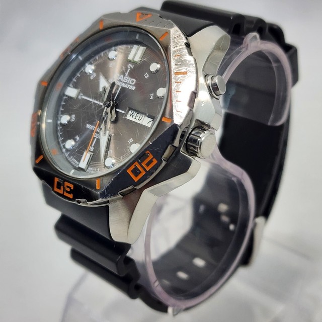 Casio Mtd-1080 8avcf Men's 43mm Super Illuminator Diver Quartz Watch ...