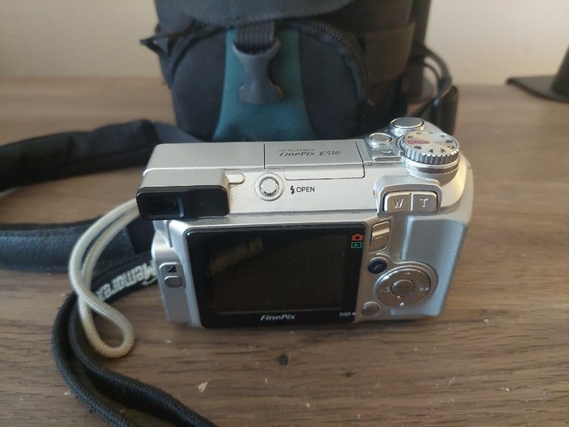 Fujifilm Finepix E Series E510 5.2MP Digital Camera - Silver for sale ...