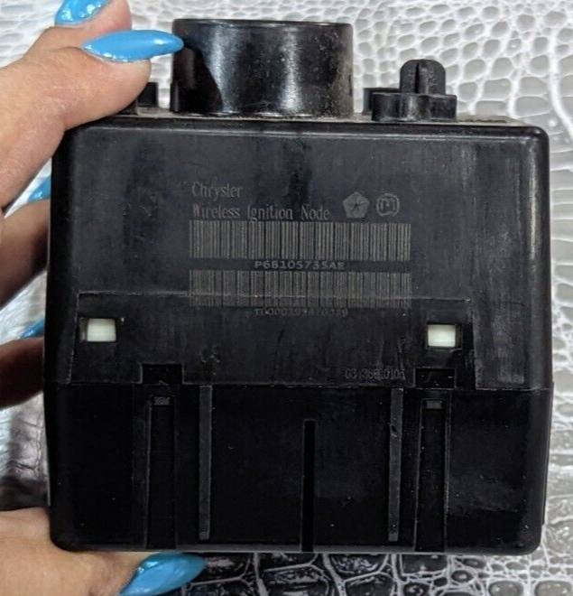 P68105735AE Chrysler /Jeep /Dodge WIRELESS IGNITION NODE RECEIVER FCC ...