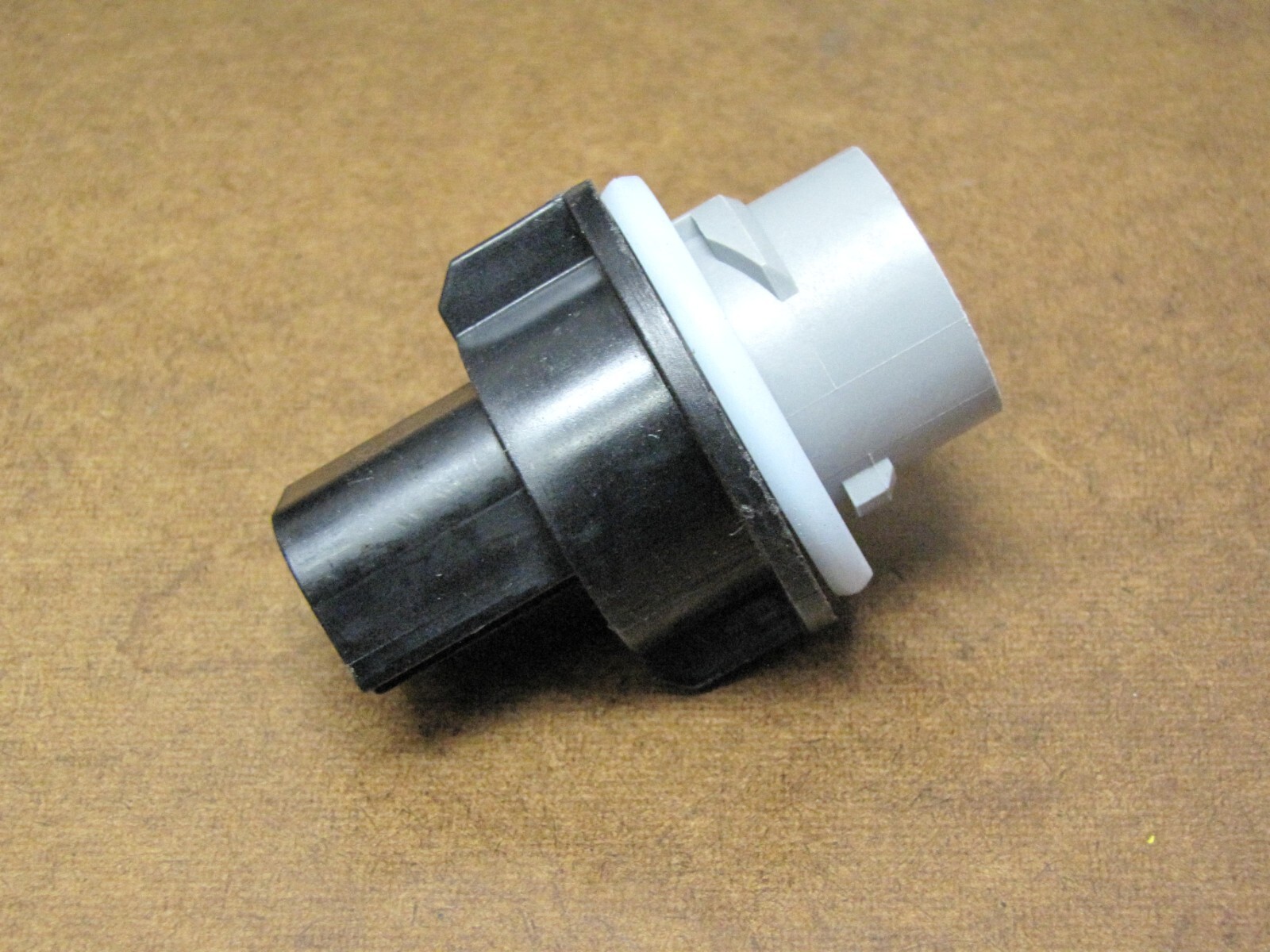 68191950AA NEW OEM MOPAR Front Daytime Running Turn Signal Socket | eBay