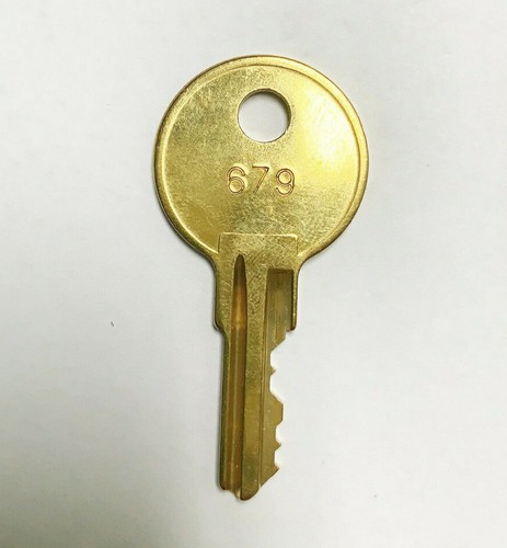 KEY# 679 Suzo Happ Arcade Key - 4 KEYS | eBay