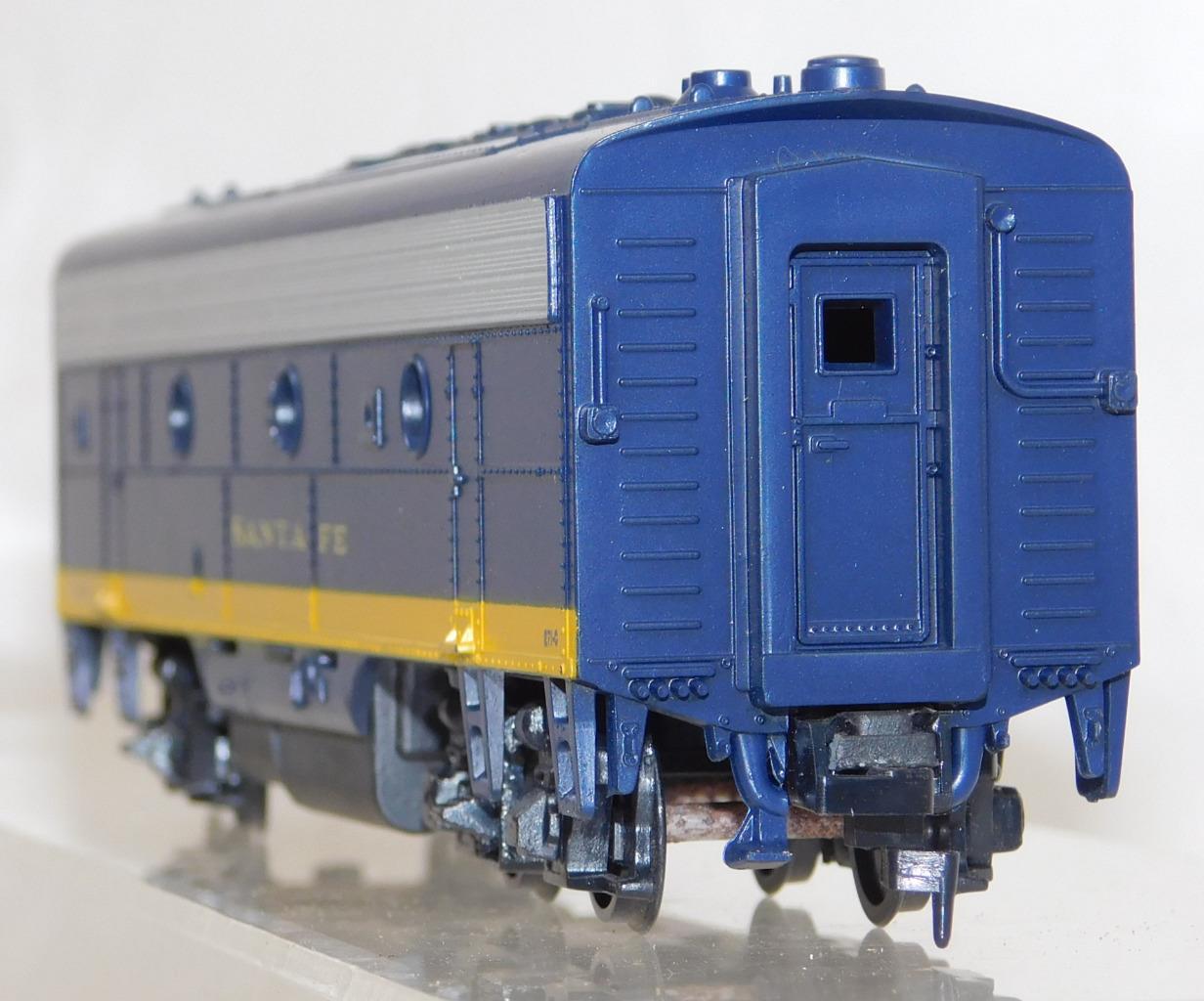 Athearn blue Santa Fe F7 B diesel dummy non-powered HO Scale Bluebonnet ...
