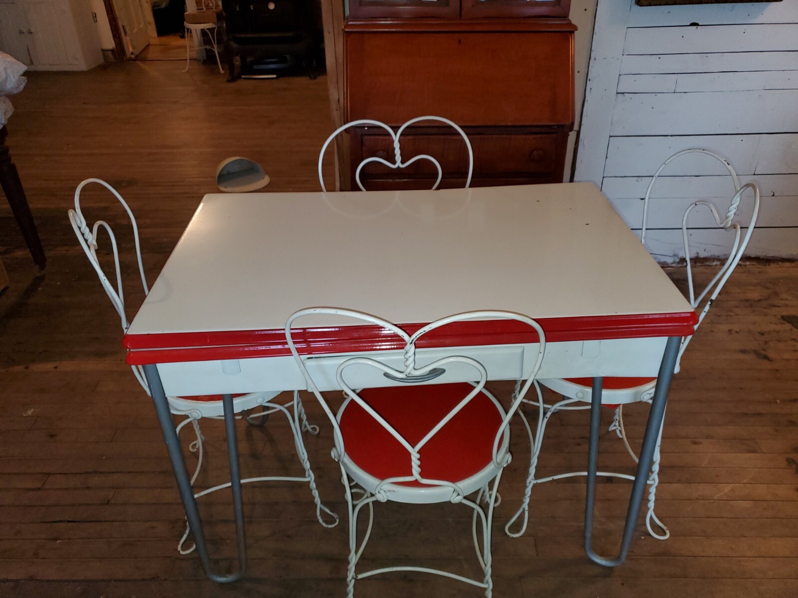 Vintage Enamel Kitchen Table w/ Extendable Top with 4 chairs ice cream ...