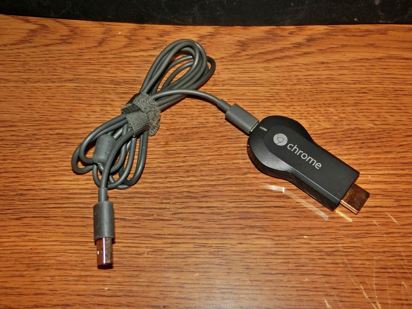 Google Chromecast 1st Gen Streaming Media Player - H2G2-42