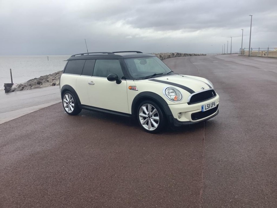2011 (11) MINI CLUBMAN 1.6 COOPER D 5DR | eBay UK