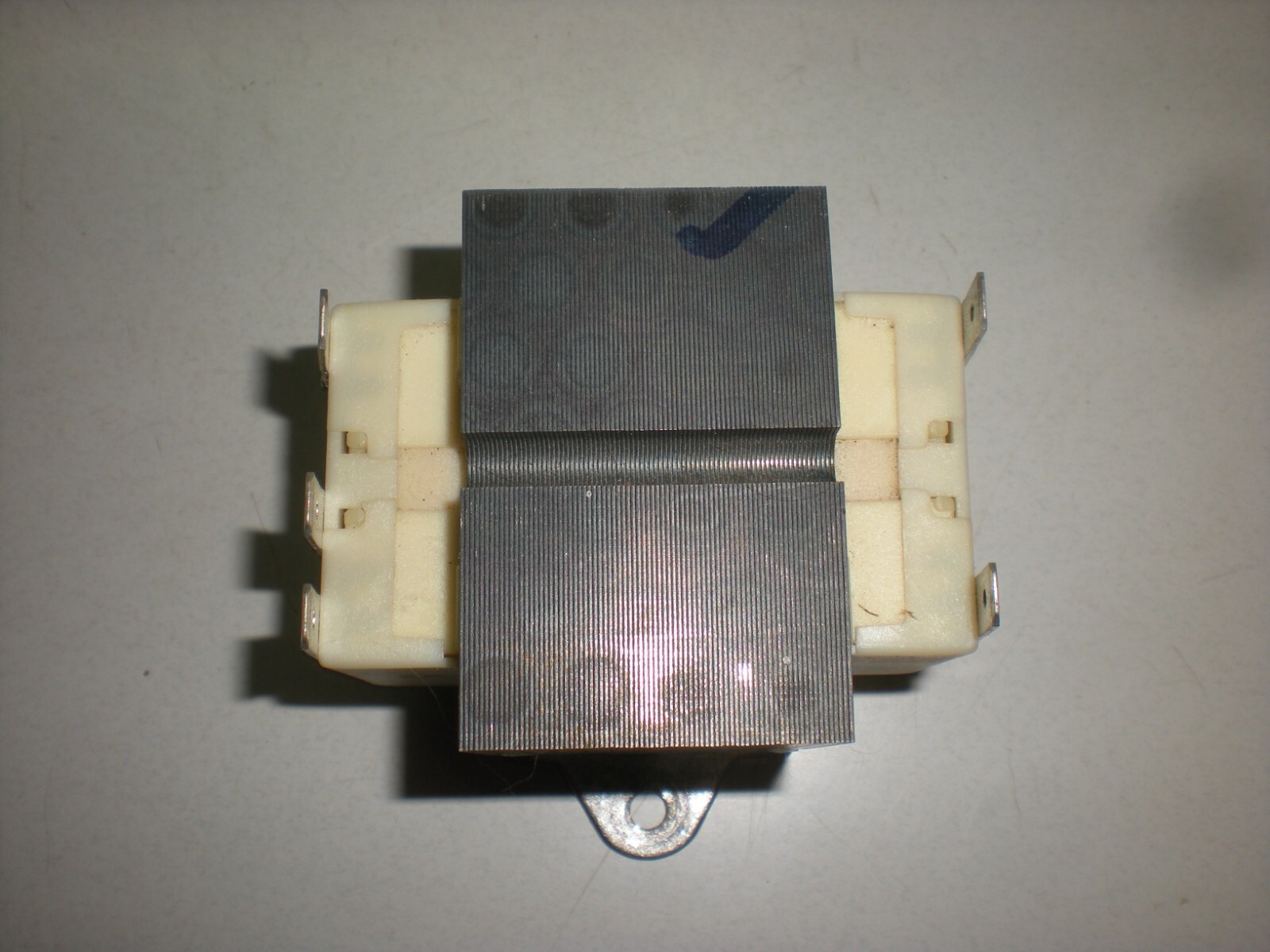 Basler BE371650GEK Transformer - 24V - removed from a Skymark "S ...