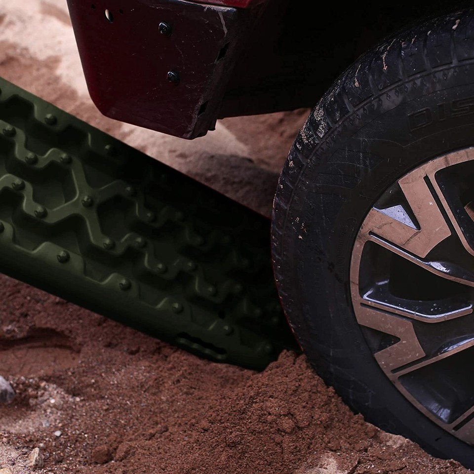 Heavy Duty 4x4 Off Road Recovery Track Ramps Traction Grip Boards ...