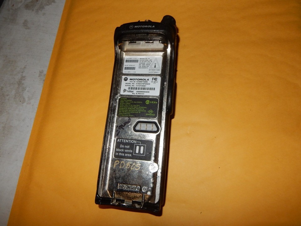 Motorola XTS500 R Model II H18UCF9PW6AN 700/800MHz P25 Radio - No ...
