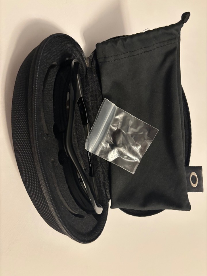 Oakley Flak Jacket Jet Black Frame Black Polarized lens | eBay