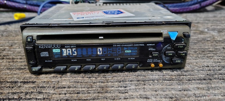 Kenwood KDC-3011 Car Stereo CD Player Am FM Receiver and CD Changer ...