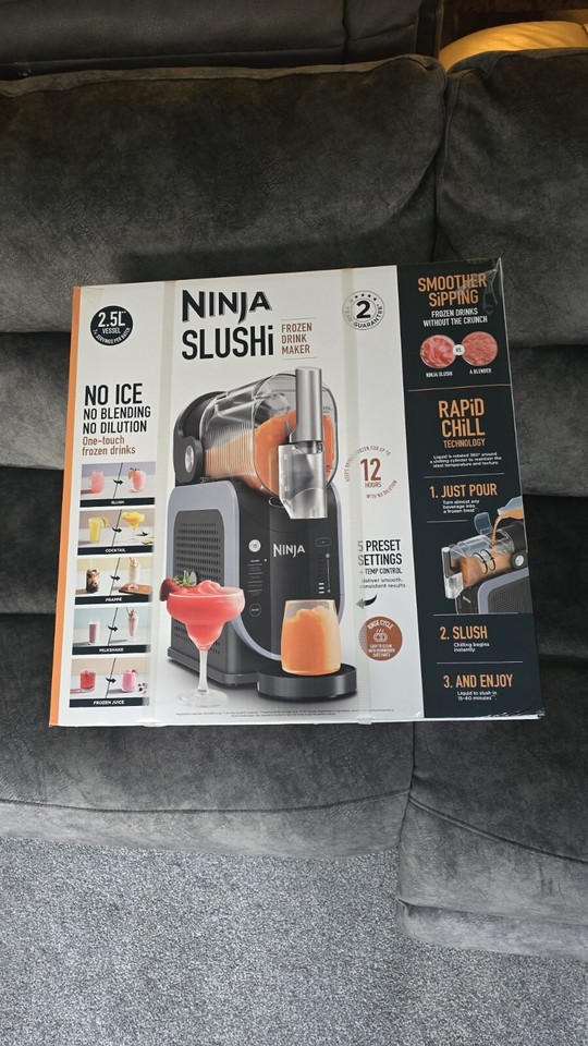NEW Ninja SLUSHi Frozen Drink Maker FS301UK - UK RELEASE- FAST DELIVERY ...