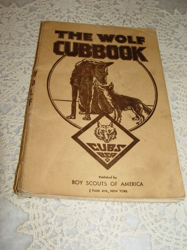 1943 The Wolf Cub book BSA Boy Scouts Handbook | eBay
