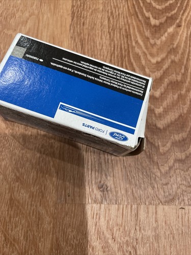 Genuine Ford Stop Lamp Bulb DR3Z-13466-B G2 | eBay