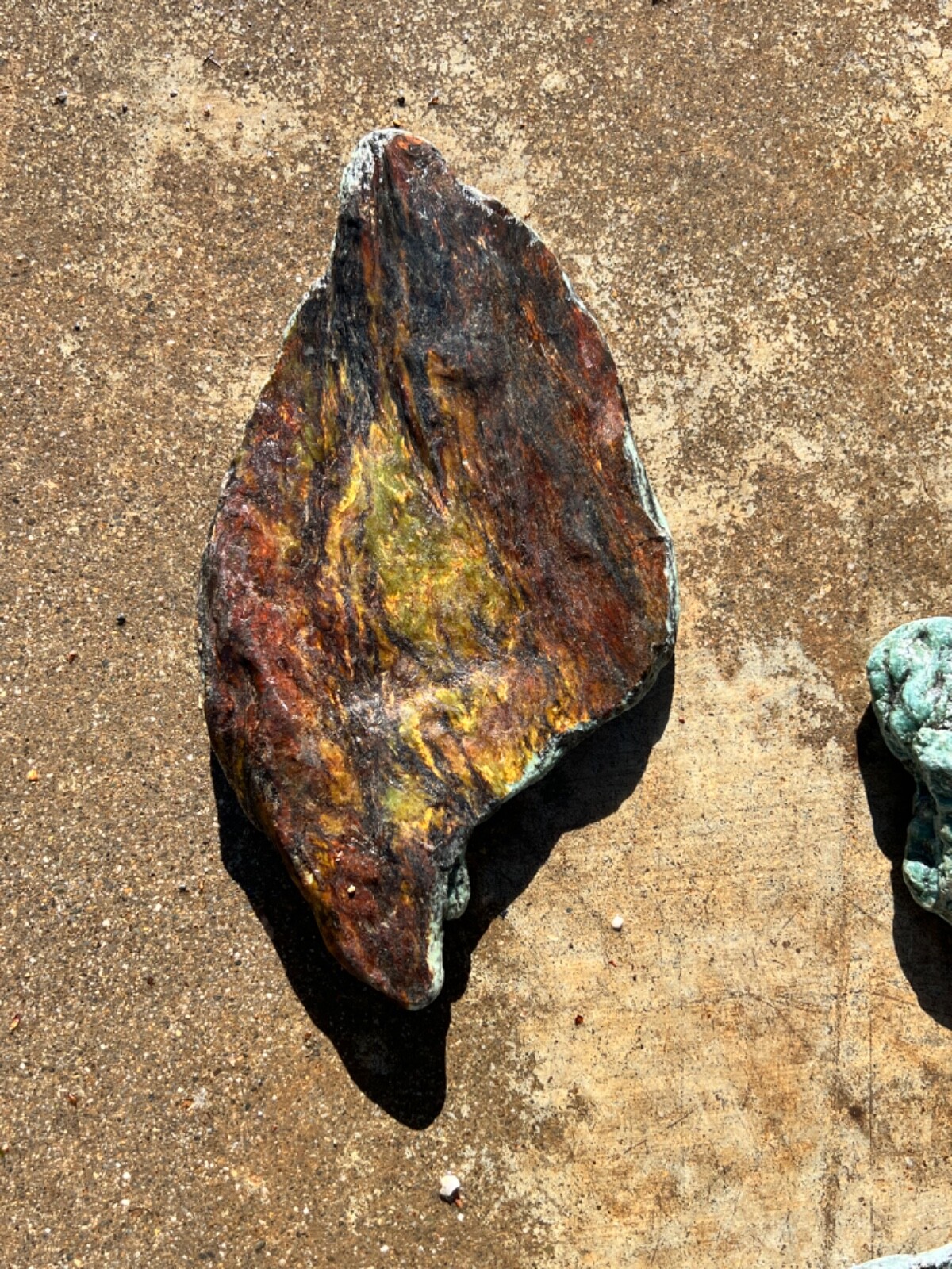 Vulcan nephrite jade specimen northern ca Vulcan jade Big Sur USA jade ...