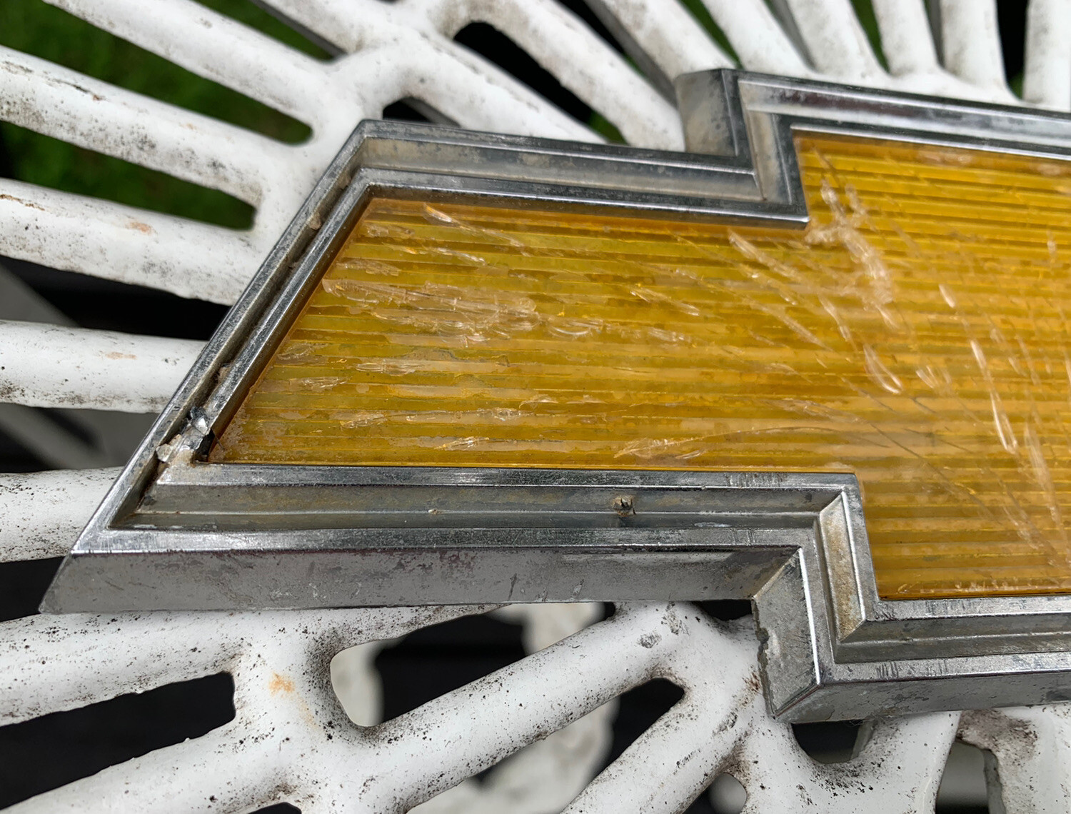 73-79+Chevy+Gold+Bowtie+Grille+Emblem+52571-2+347648+C+%26+K+Truck+%26 ...