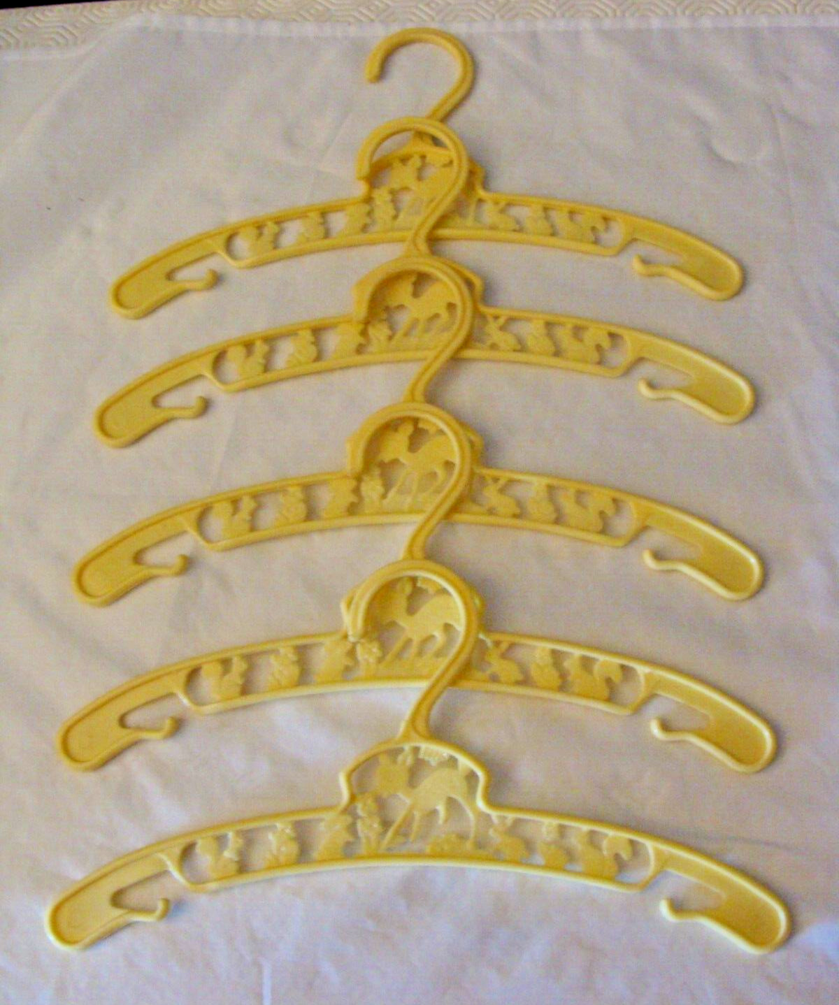 5 Vintage Plastic Child's Clothing Hangers Yellow Ani… - Gem