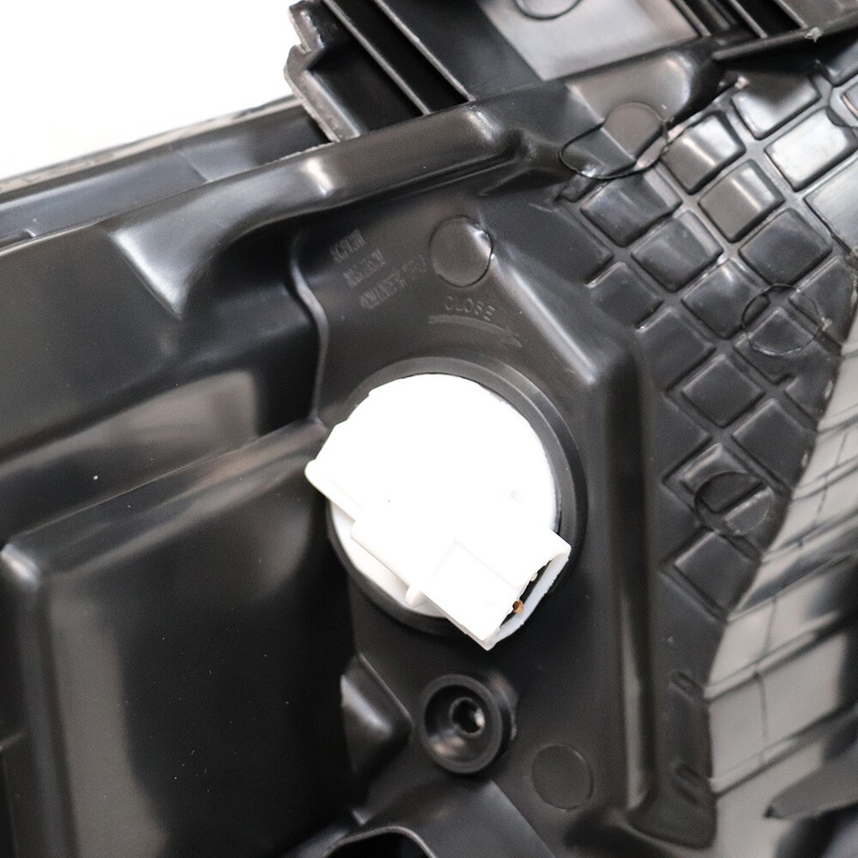 Left Halogen Headlight Driver Side Headlamp for Hyundai Accent 2012 ...