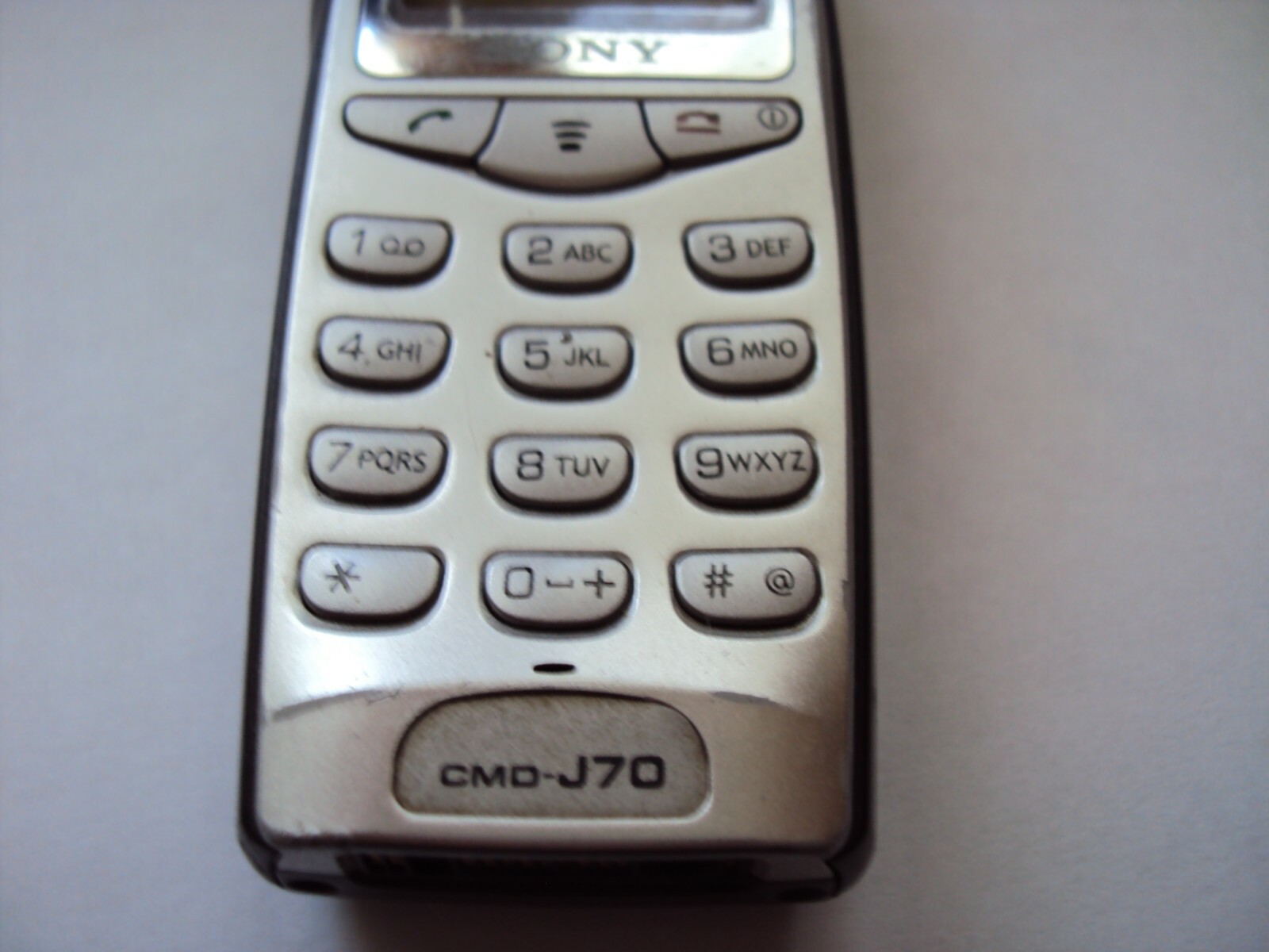 ORIGINAL SONY CMD J70 MADE IN FRANCE MOBILE PHONE LOCKED TO VODAFONE 2G ...