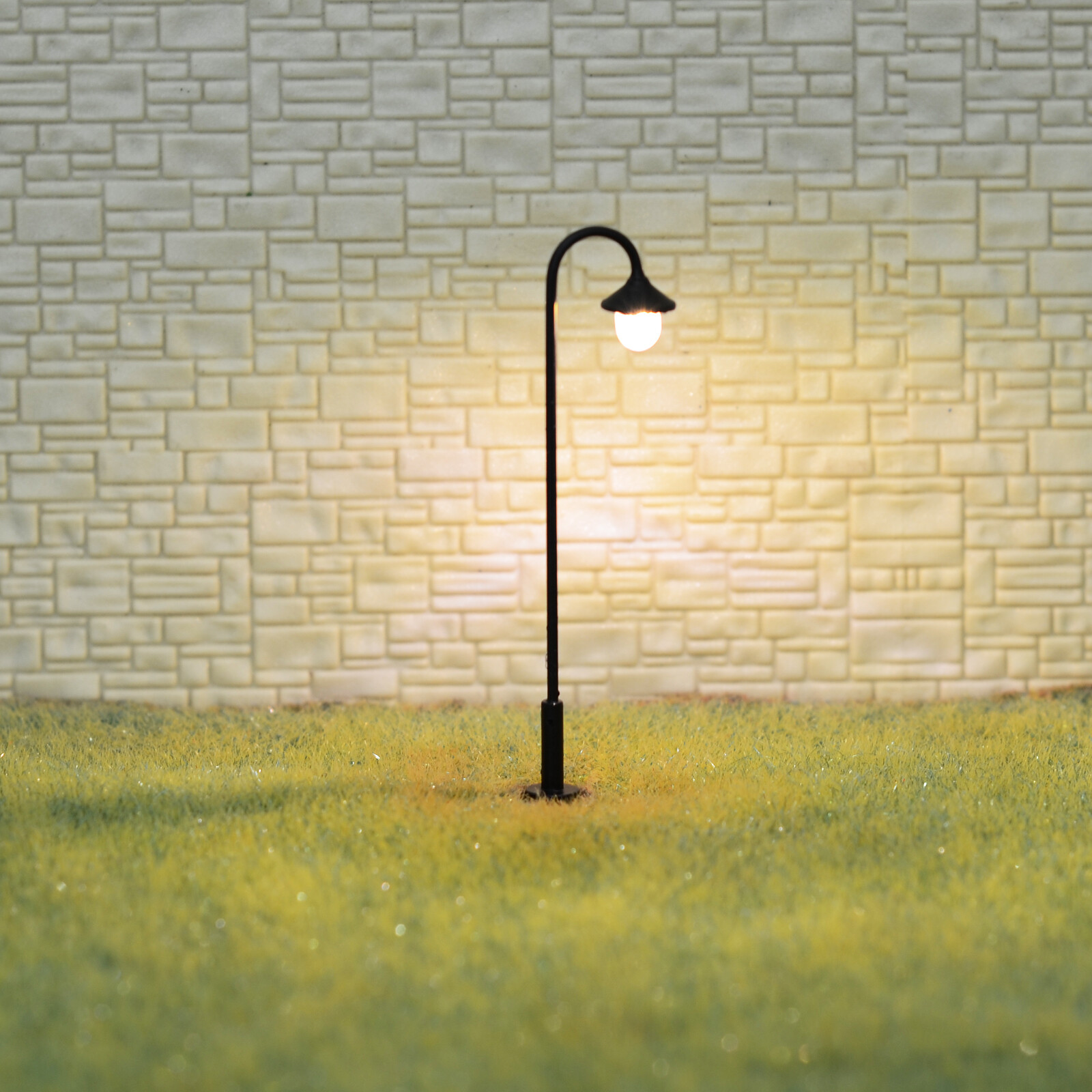 5 x OO / HO scale LED antique street light model railroad path lamp ...