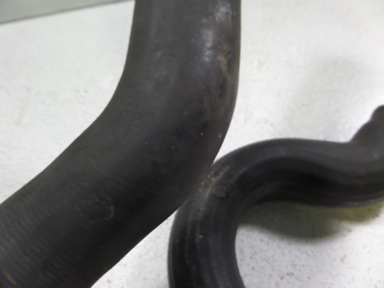 90-92 Mercedes 300CE 300E W124 OEM Coolant Hose Lower & Upper 54K MILES ...