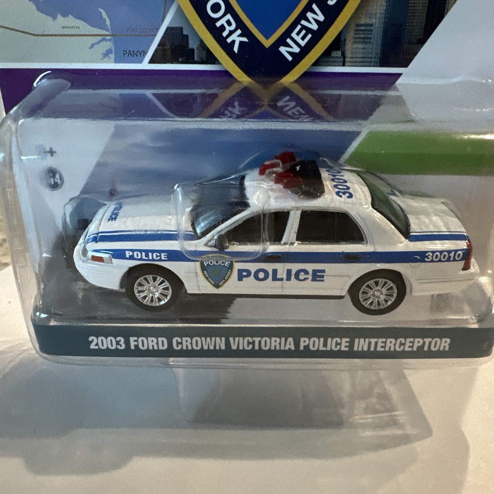 GreenLight 1:64 Port Authority New York Jersey Police NYPD 2003 Ford ...