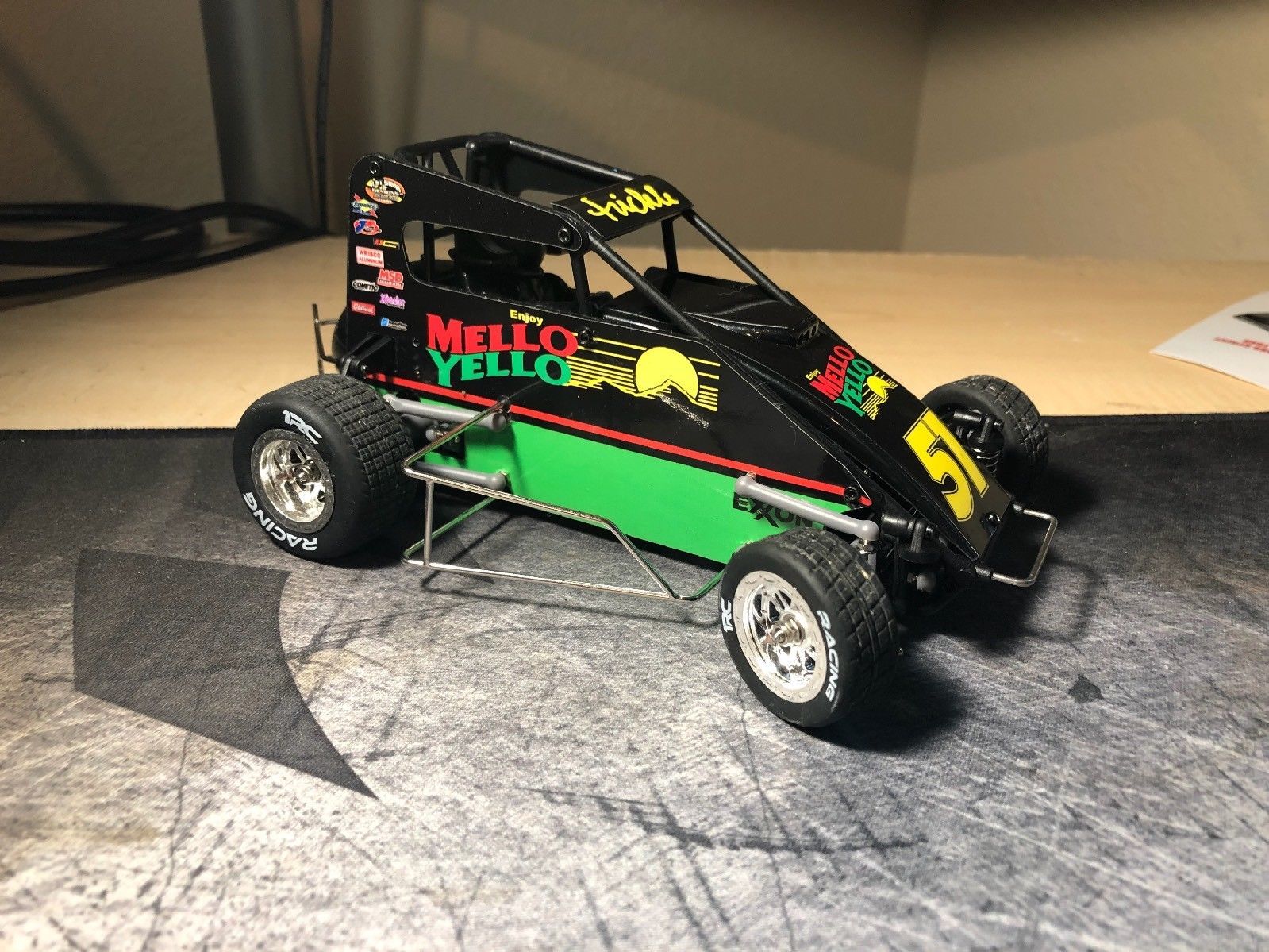 1RC MIDGET WRAP COLE TRICKLE DAYS OF THUNDER MELLO YELLOW | eBay