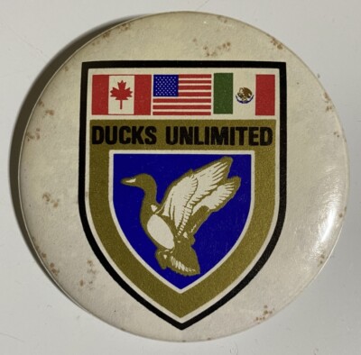 Vintage DU Ducks Unlimited Button Pinback Pin Badge Duck Hunting ...