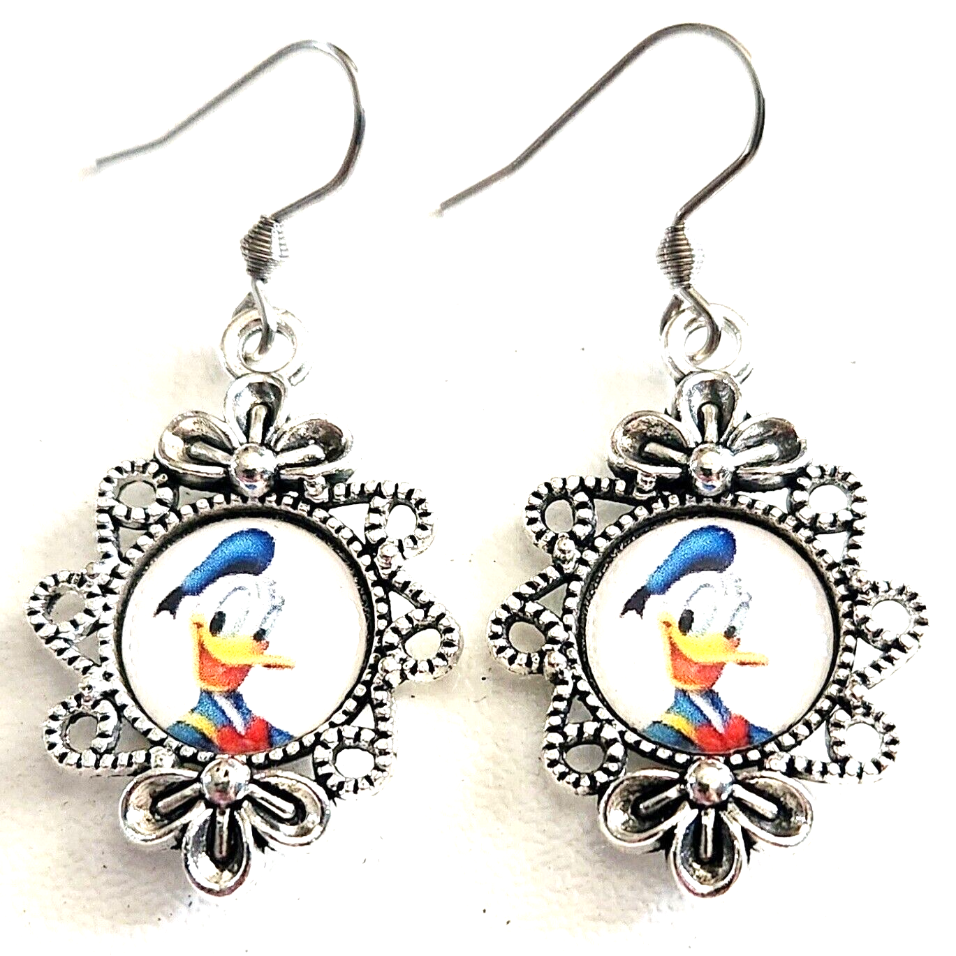 ***DONALD DUCK FLOWER PENDANT EARRINGS - BRAND NEW*** | eBay Australia