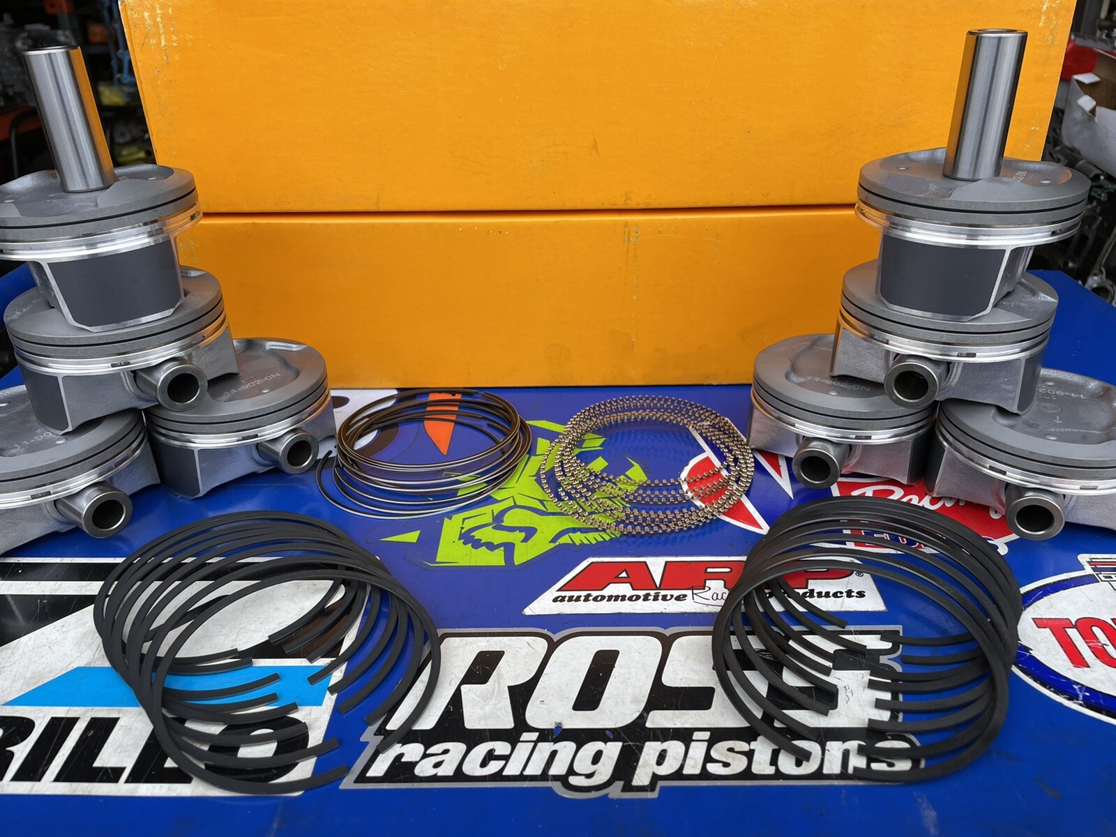 Pistons w/ Rings fits 08-11 DODGE MITSUBISHI CHRYSLER 4.7L SOHC 16V Ram ...