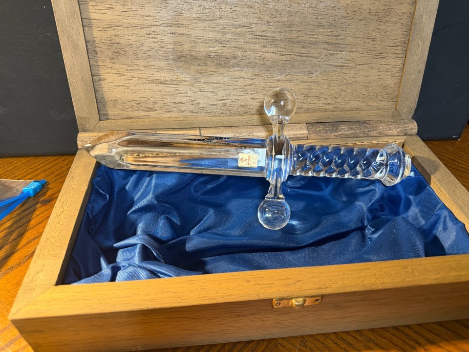 66TH MILITARY INTELLIGENCE BRIGADE GLASS DAGGER W/DISPLAY BOX | eBay