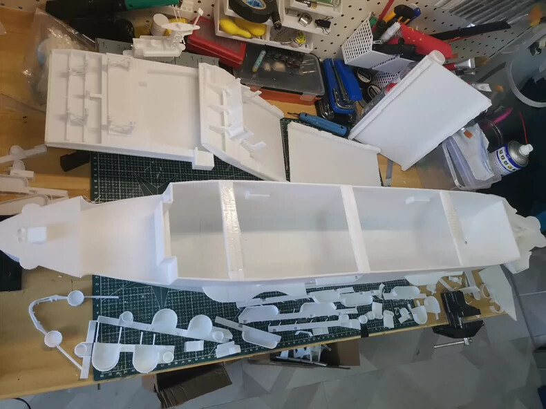 3D Printed 1/144 USS Bogue Escort Aircraft Carrier Unpainted Model Kit ...