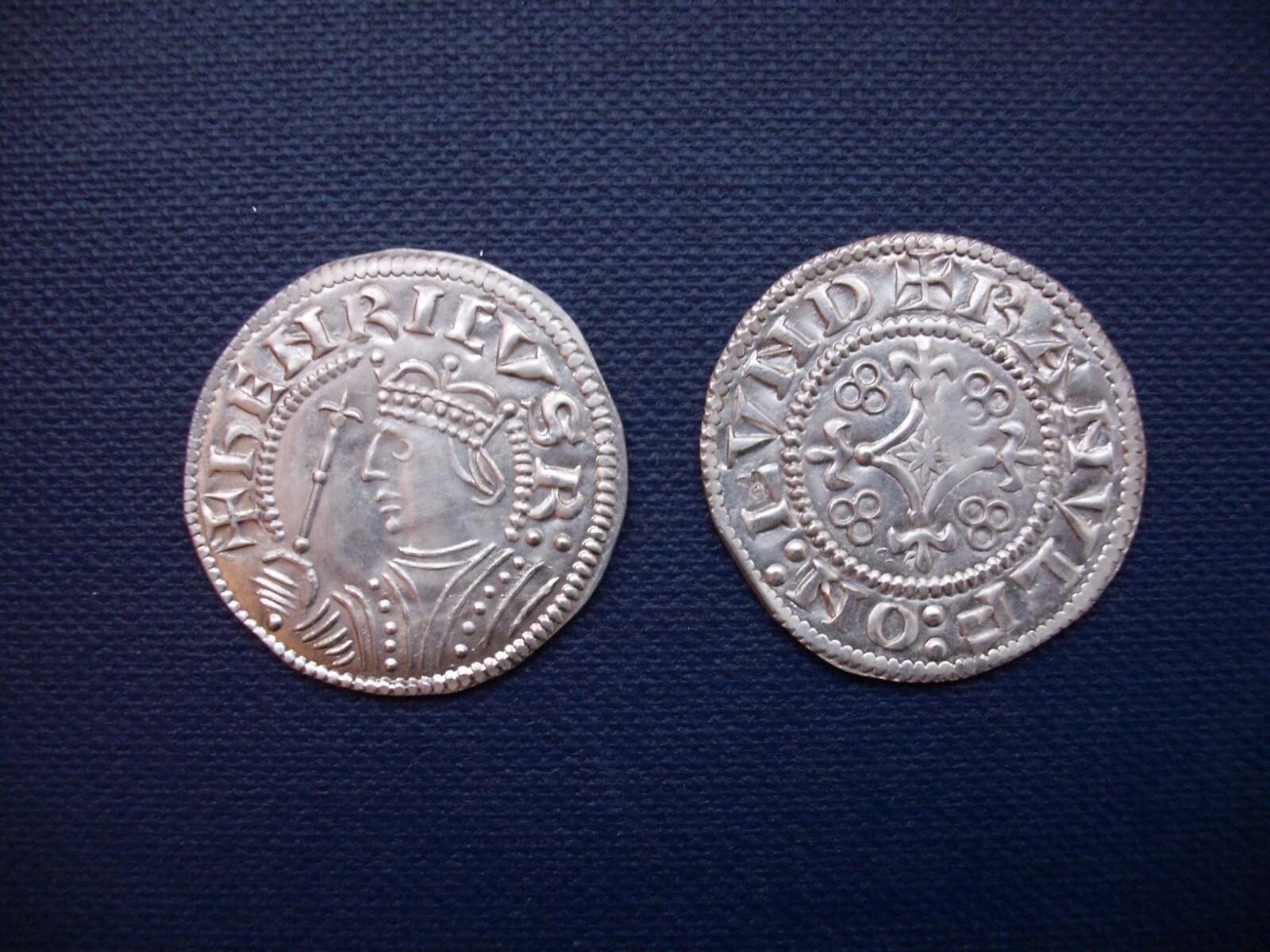 Henry I. 1100-35. Star and Lozenge Fleury Silver Penny. PLEASE READ ...