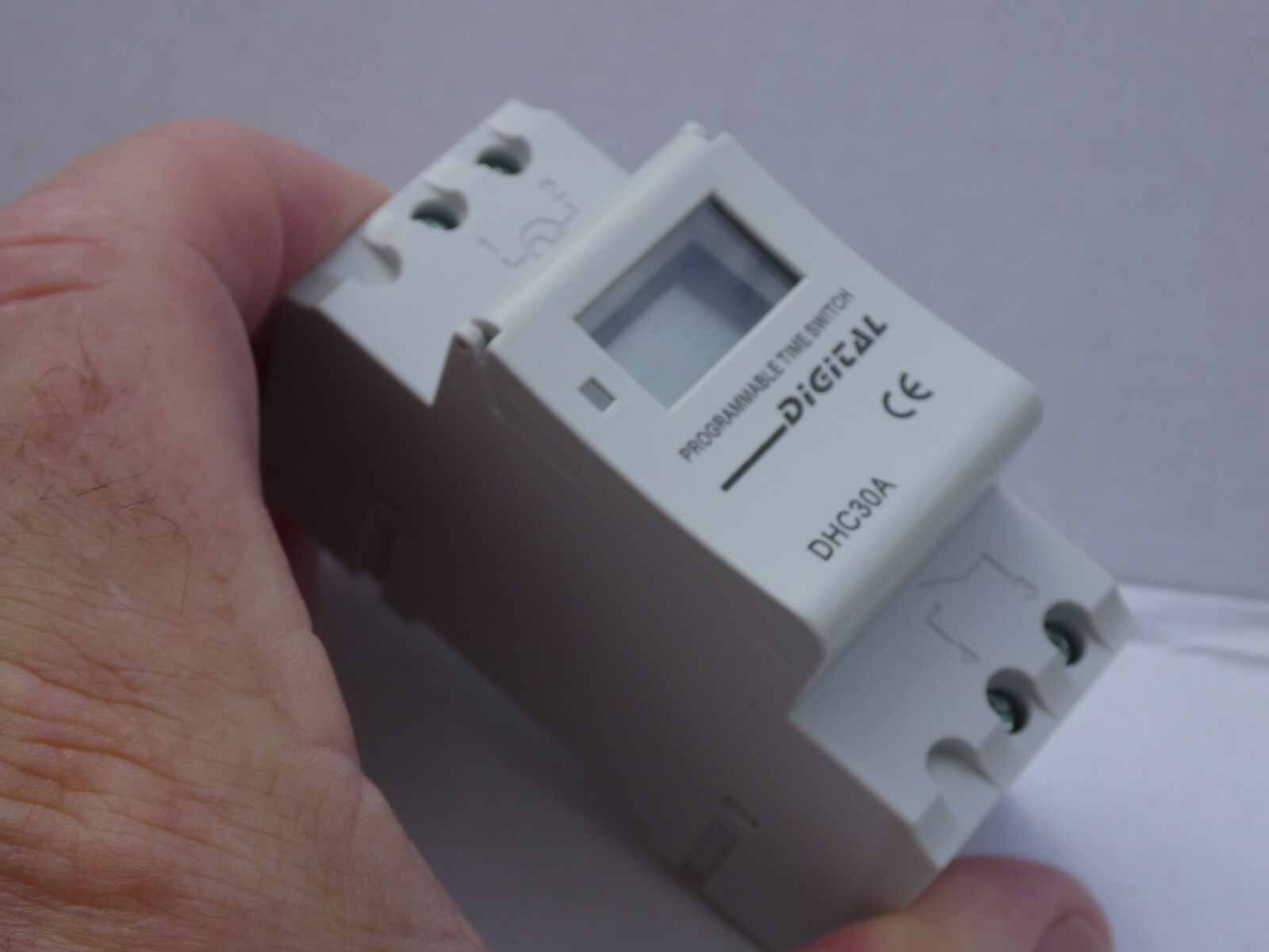 240v DIGITAL TIMER SWITCH LCD 24/7 DIN RAIL 30A PUMP SOLAR LIGHTING ...