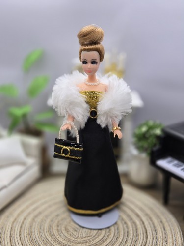 1970 Topper Toys Corp Dolls Dawn Model Agency DENISE Lisa Black Gold ...