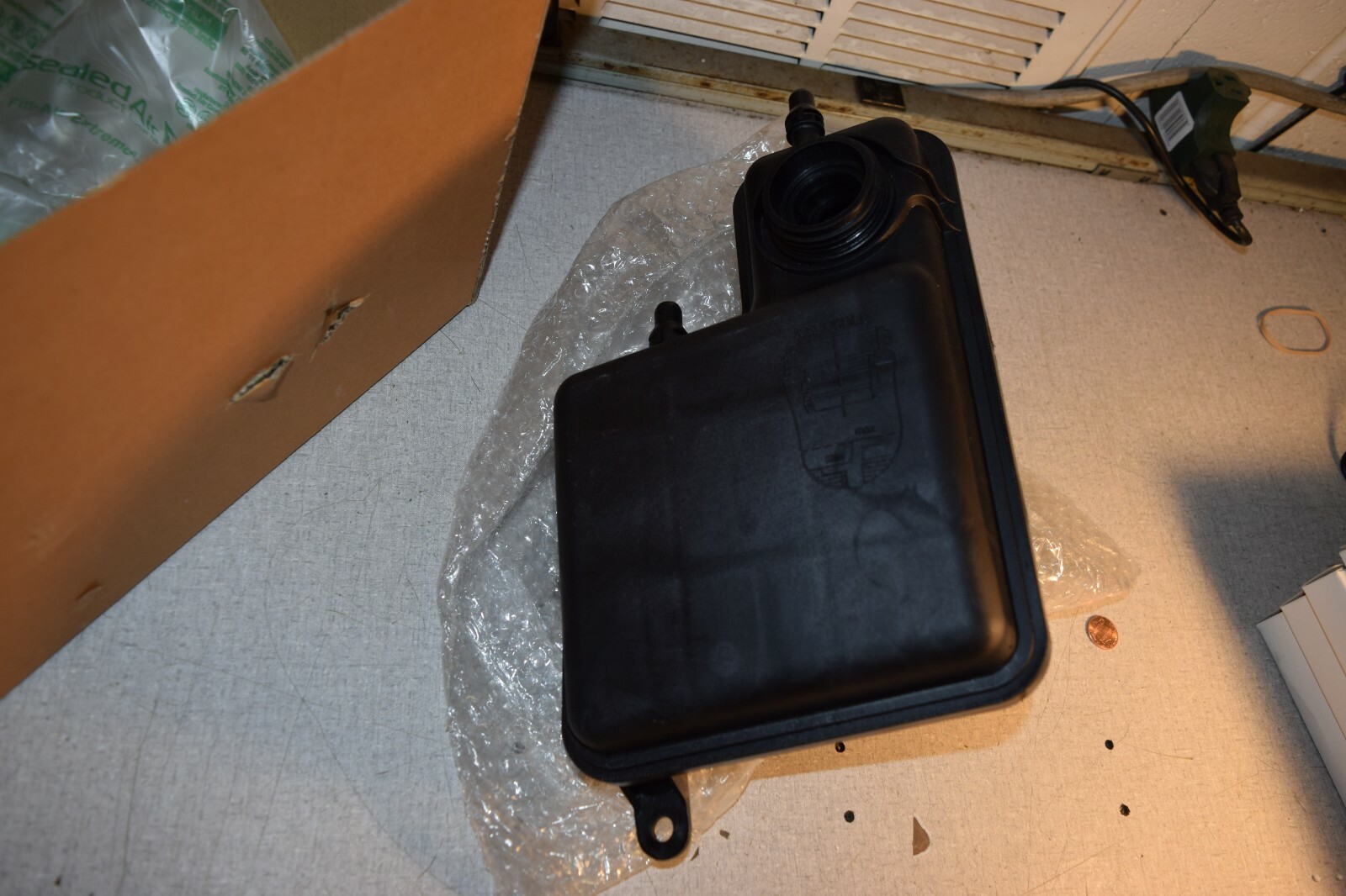 URO Parts URO007495 Expansion Tank 17137543003 | eBay