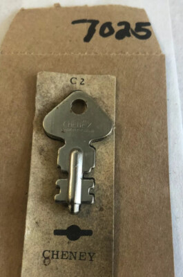 VINTAGE CHENEY C2 Made in England Patent No. 481600 KEY -7025 | eBay