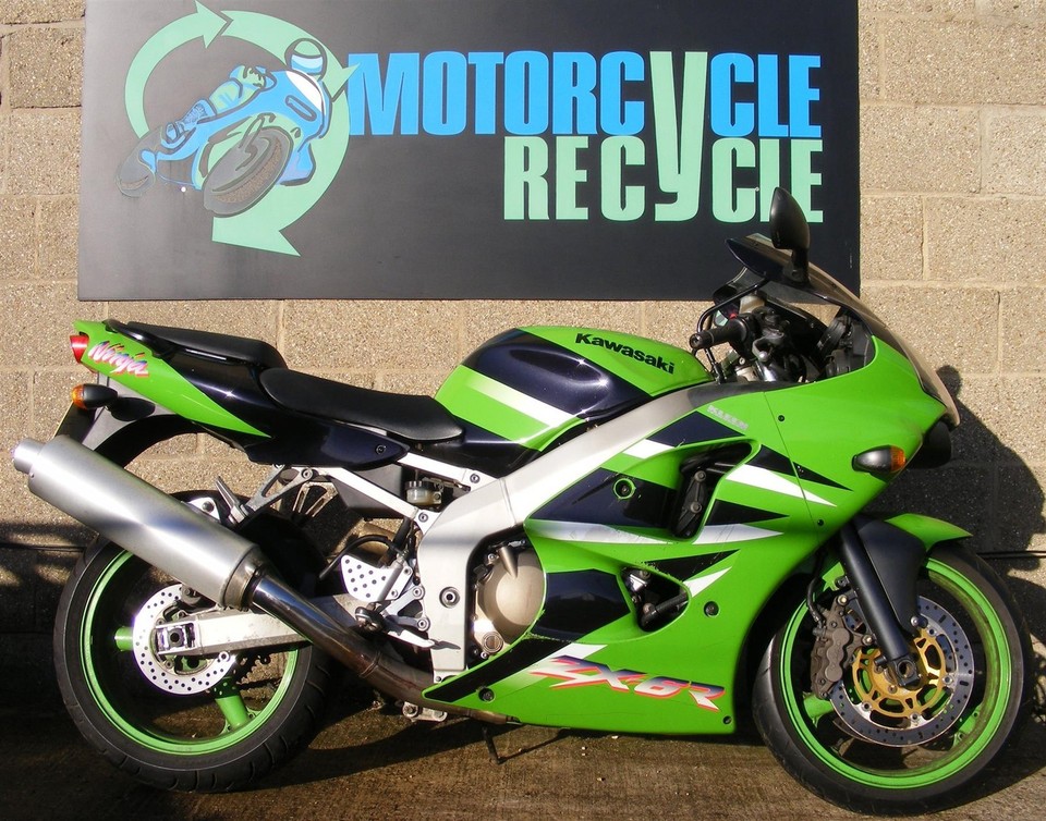 Kawasaki ZX6R Orologi Dash Speedo 19k miglia UK MPH 2000 2001 J1 J2 ...