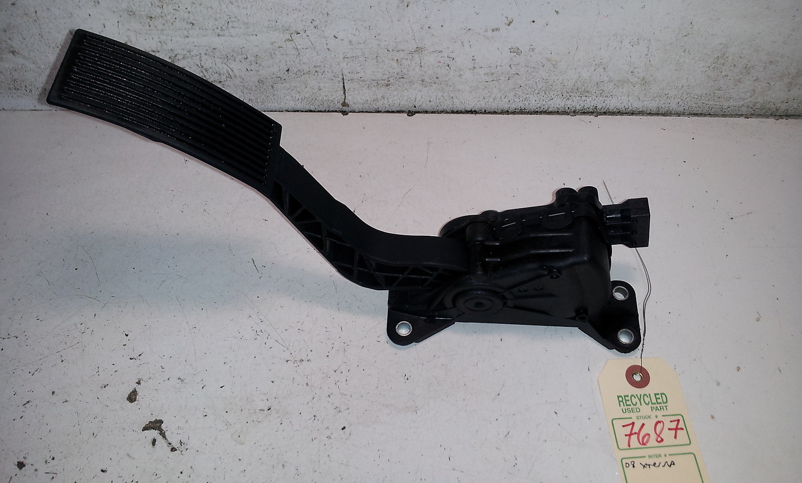 2008 Nissan Xterra Accelerator Gas Pedal OEM 18002 EA000 #7687 | eBay